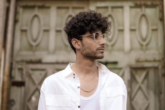 Kaifi Khalil | Biography, Age, Family & Other Facts