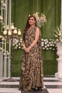 Yashmeera Shabbir Jan | Biography, Age, Family & Other Facts