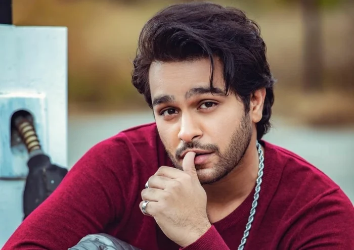 Asim Azhar | Biography, Age, Family & Other Facts